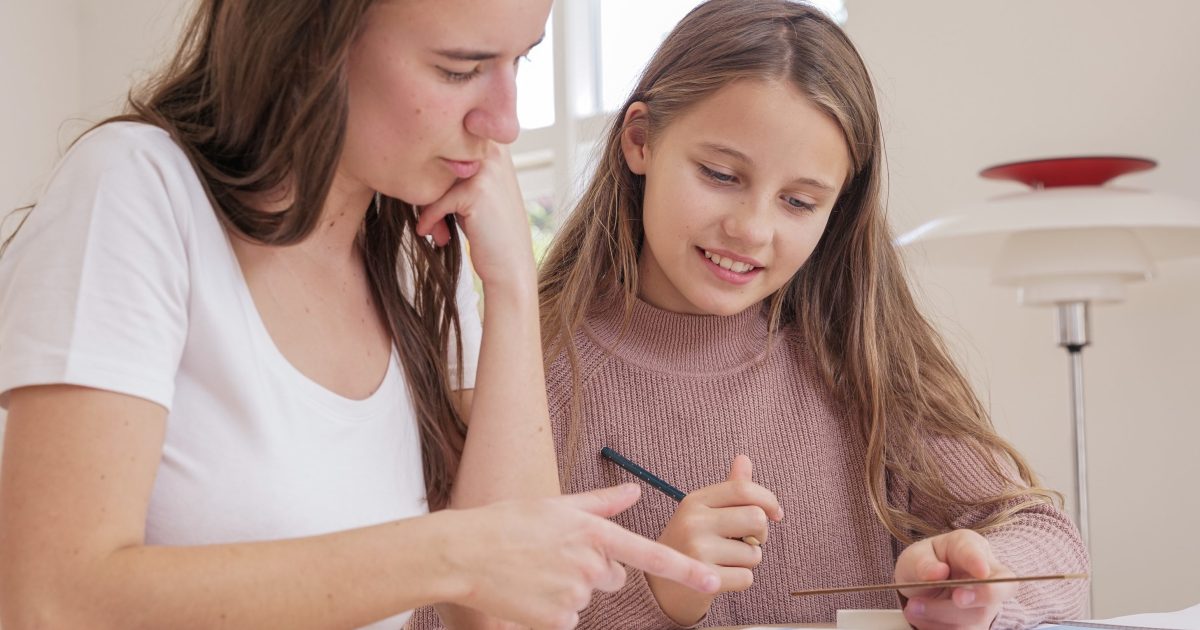 Hvad er en anafor og en epifor?